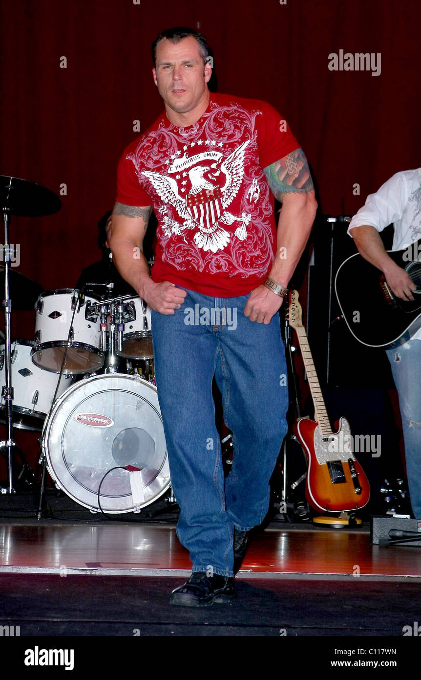 Model Toby Keith Launches Clothing Line Tk Steelman At His I Love This