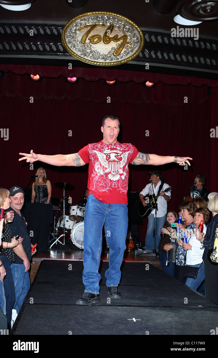 Model Toby Keith Launches Clothing Line Tk Steelman At His I Love This