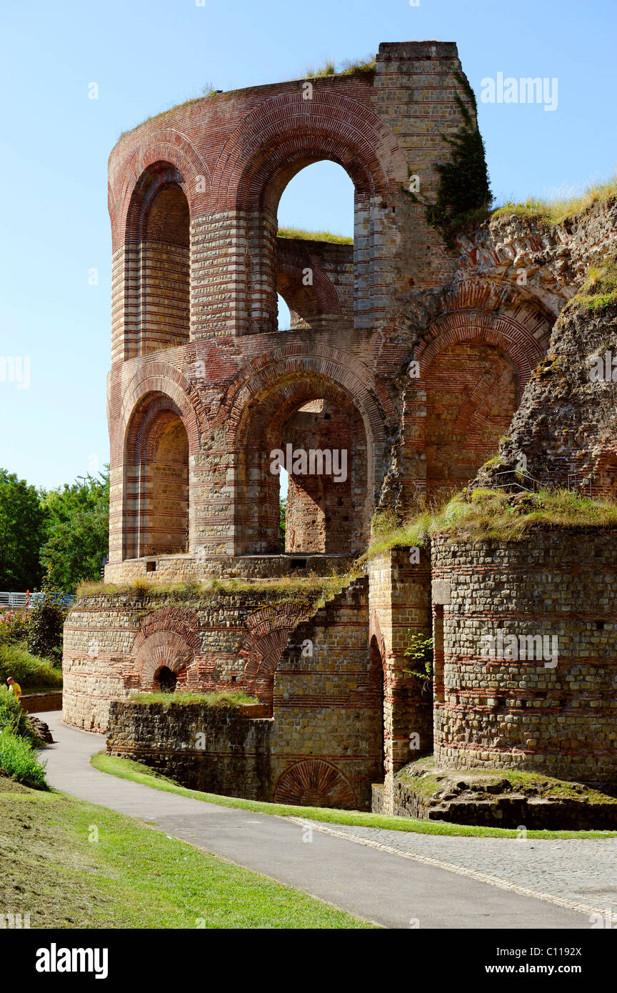 Roman baths hot spring hi-res stock photography and images - Alamy