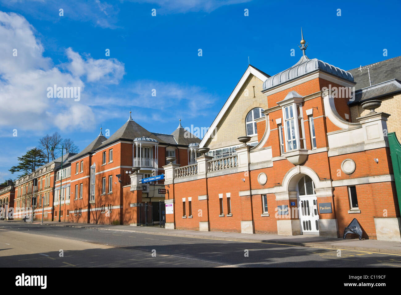 Ascot library hi-res stock photography and images - Alamy