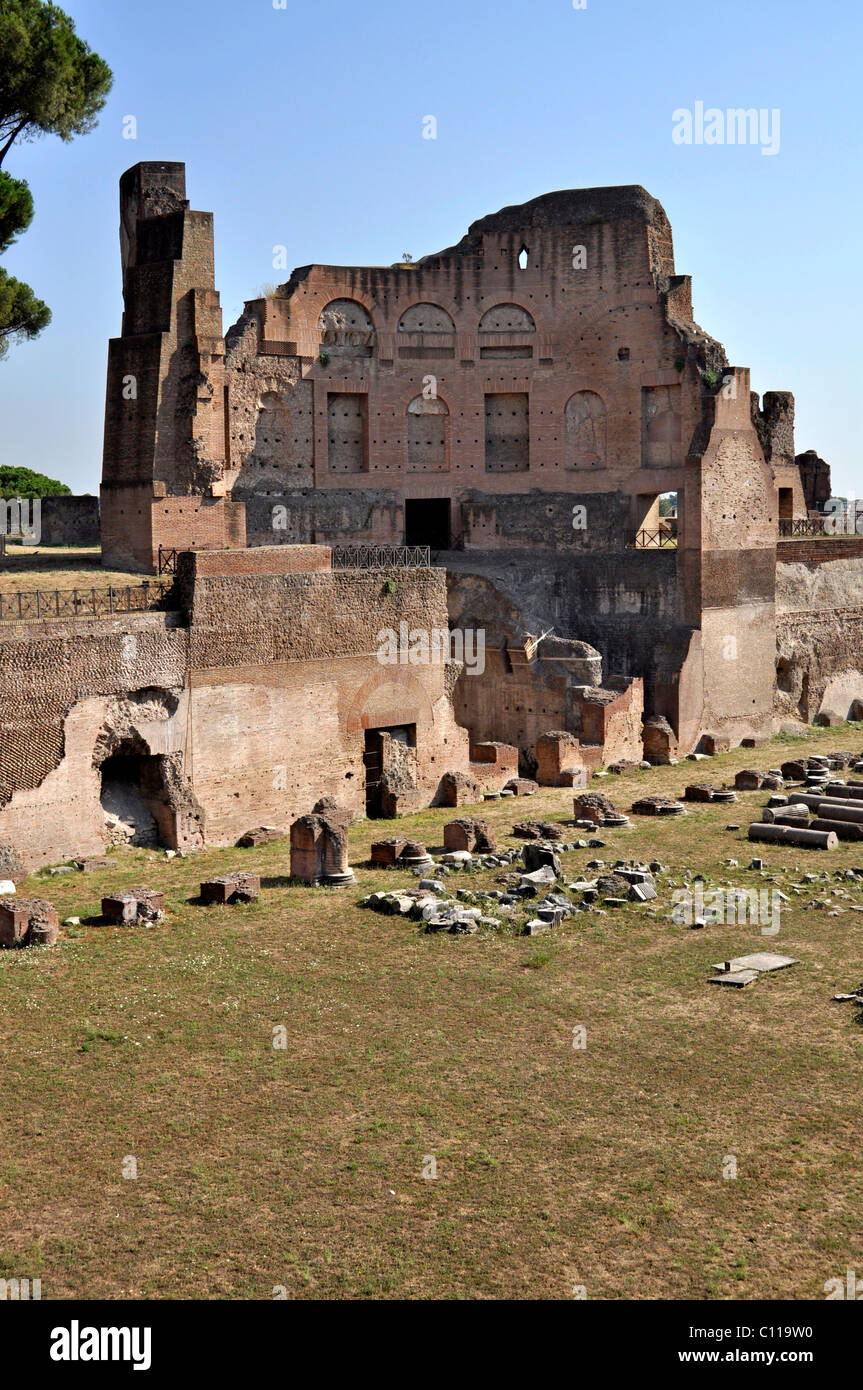 Roman stadiums hi-res stock photography and images - Alamy