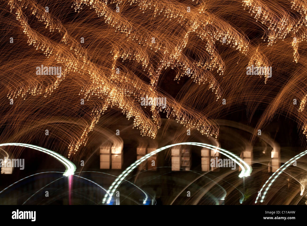 Dynamic light displays hi-res stock photography and images - Alamy