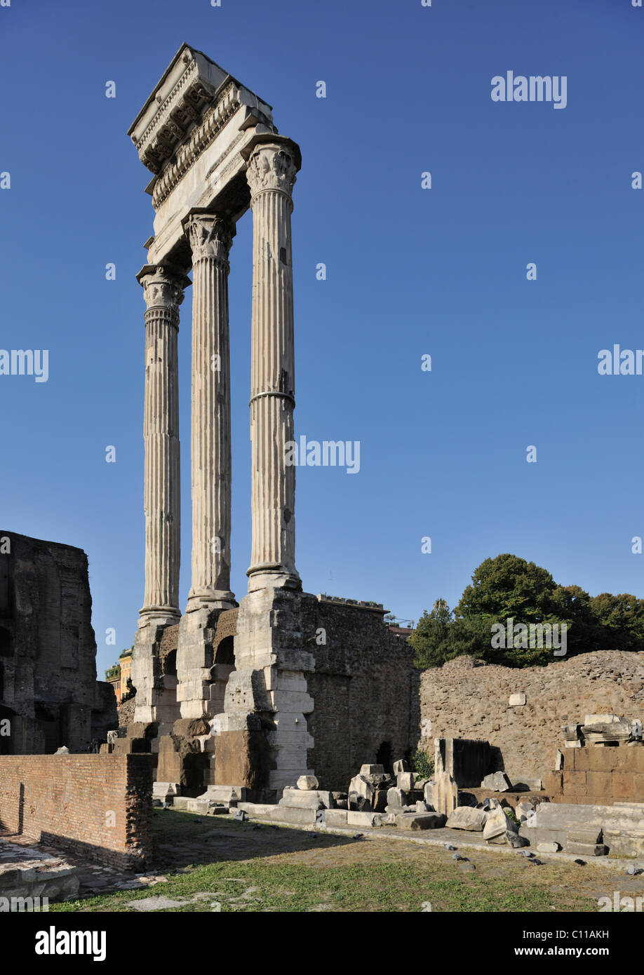 Temple of castor and pollux hi-res stock photography and images - Alamy