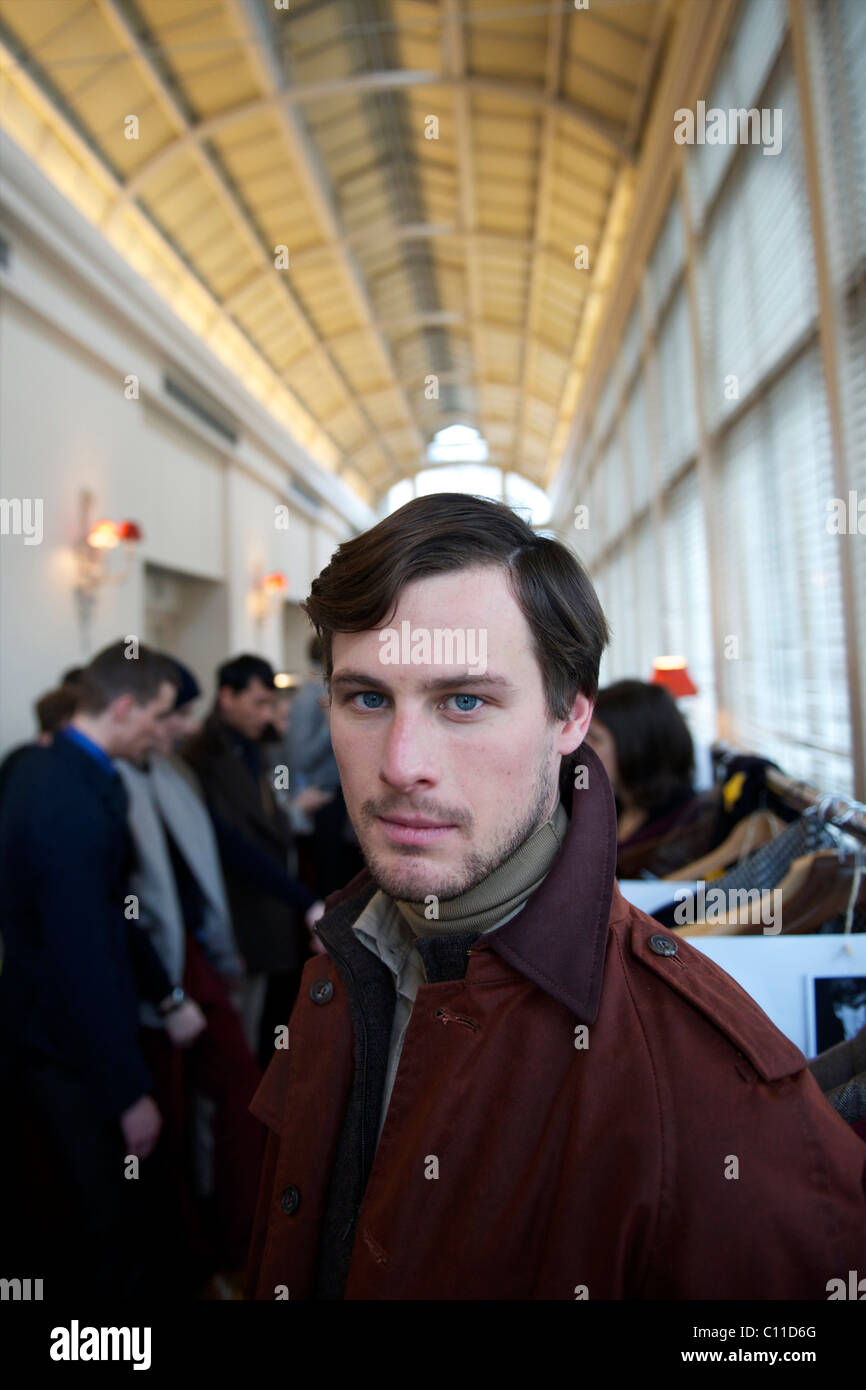 Male models backstage hi-res stock photography and images - Alamy