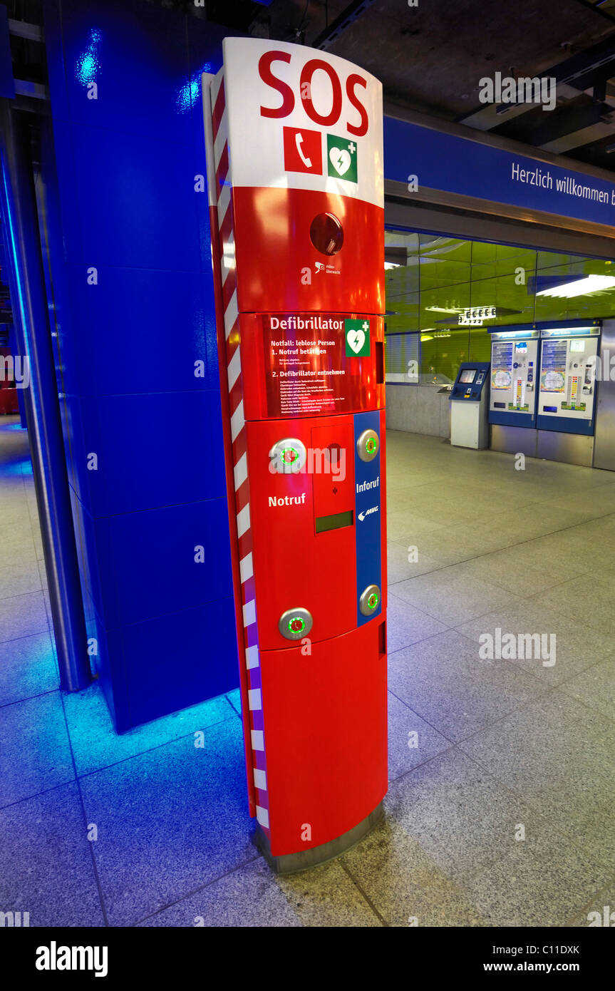 Defibrillator stations hi-res stock photography and images - Alamy
