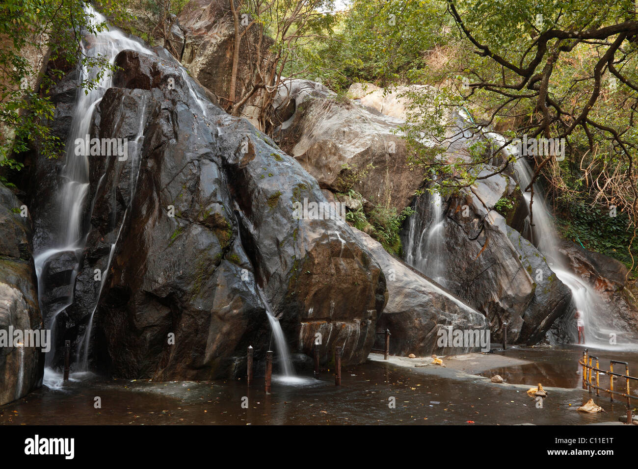 Kutralam waterfalls, Kuttralam, Kuttalam, Courtallam, Western Ghats ...