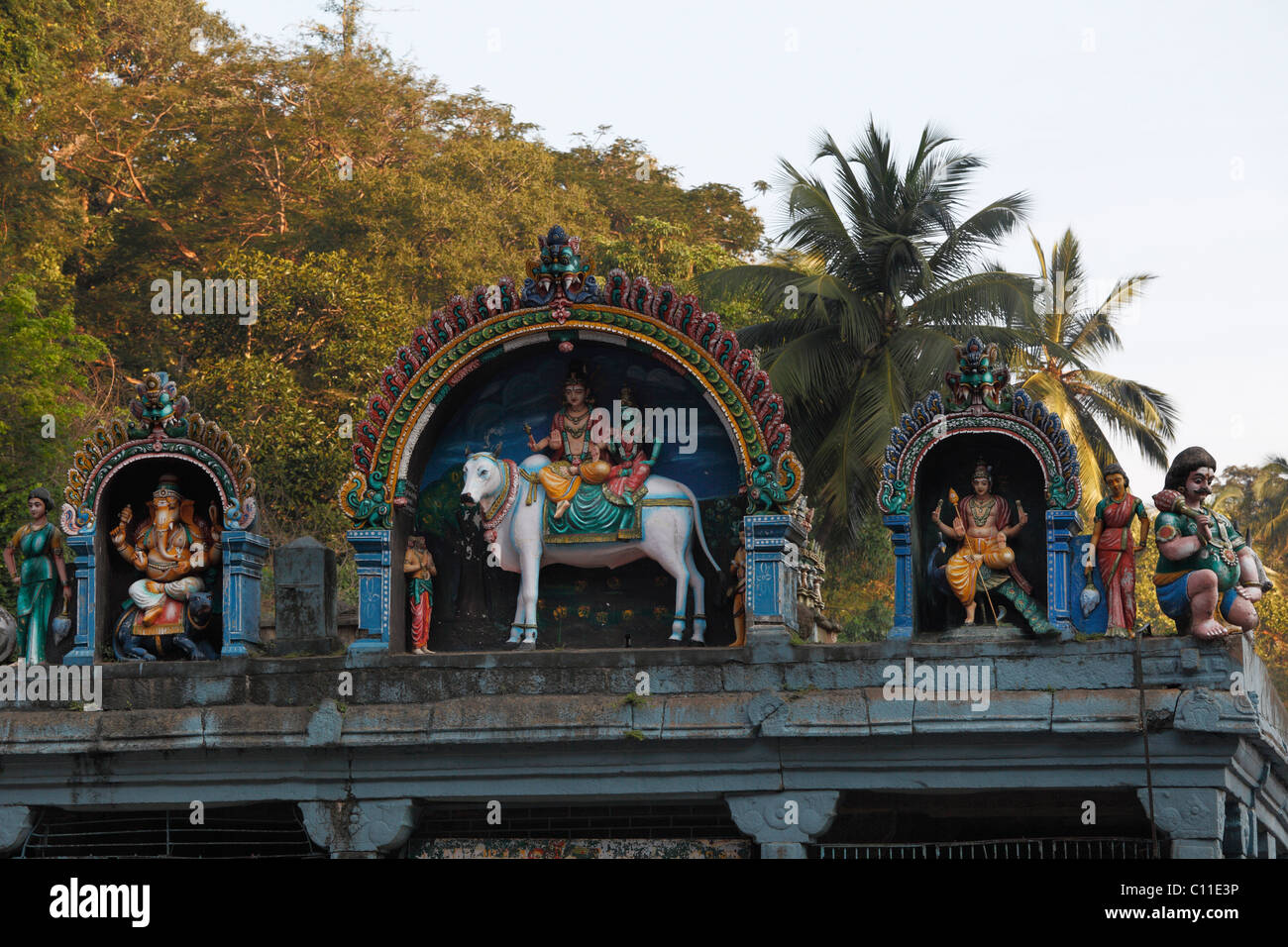 Courtallam temple hi-res stock photography and images - Alamy