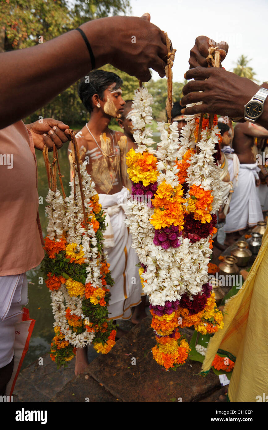 Wedding Flower Garlands For Kerala
