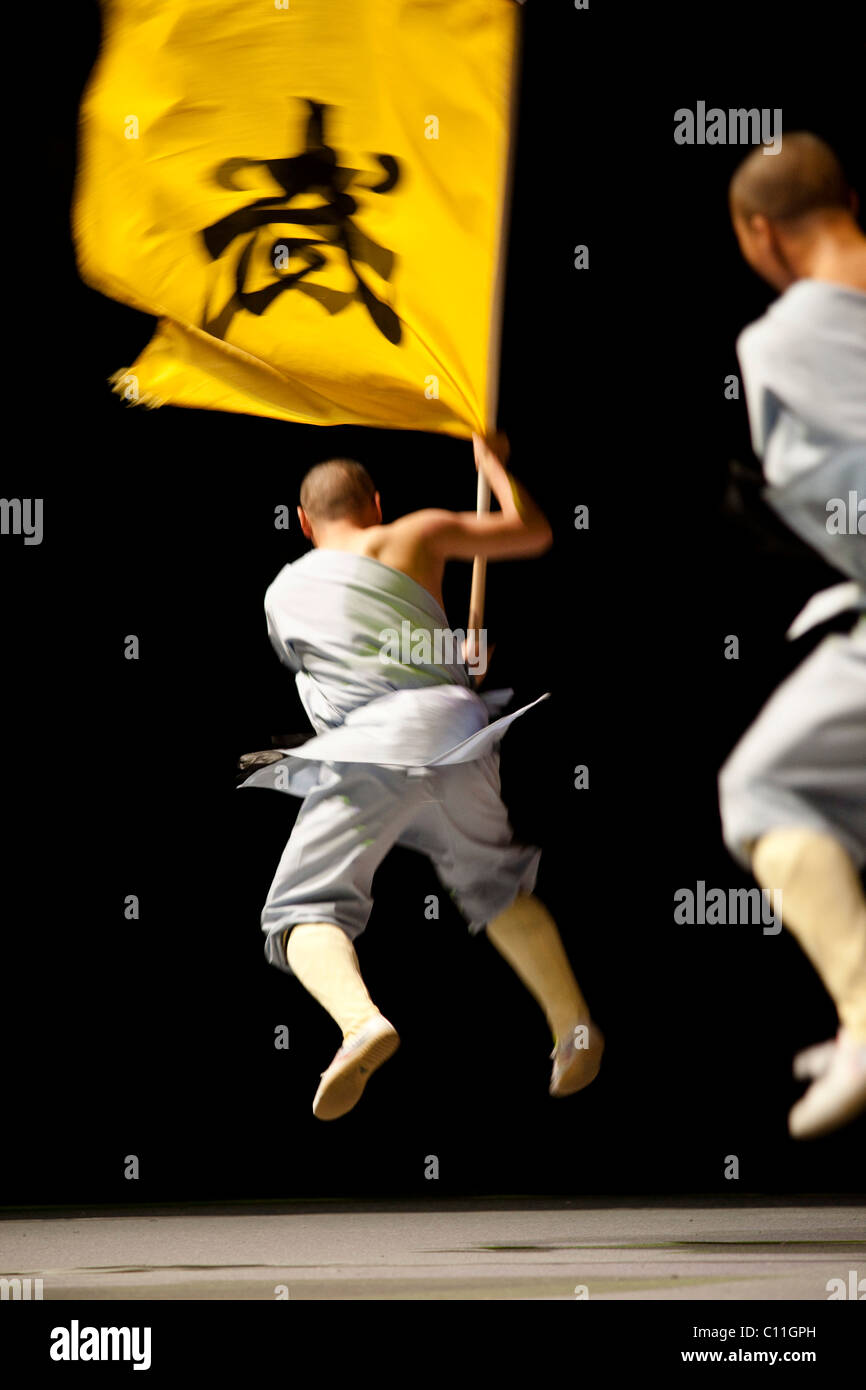 Monks from the Shaolin monastery, performance in Berlin, Germany ...