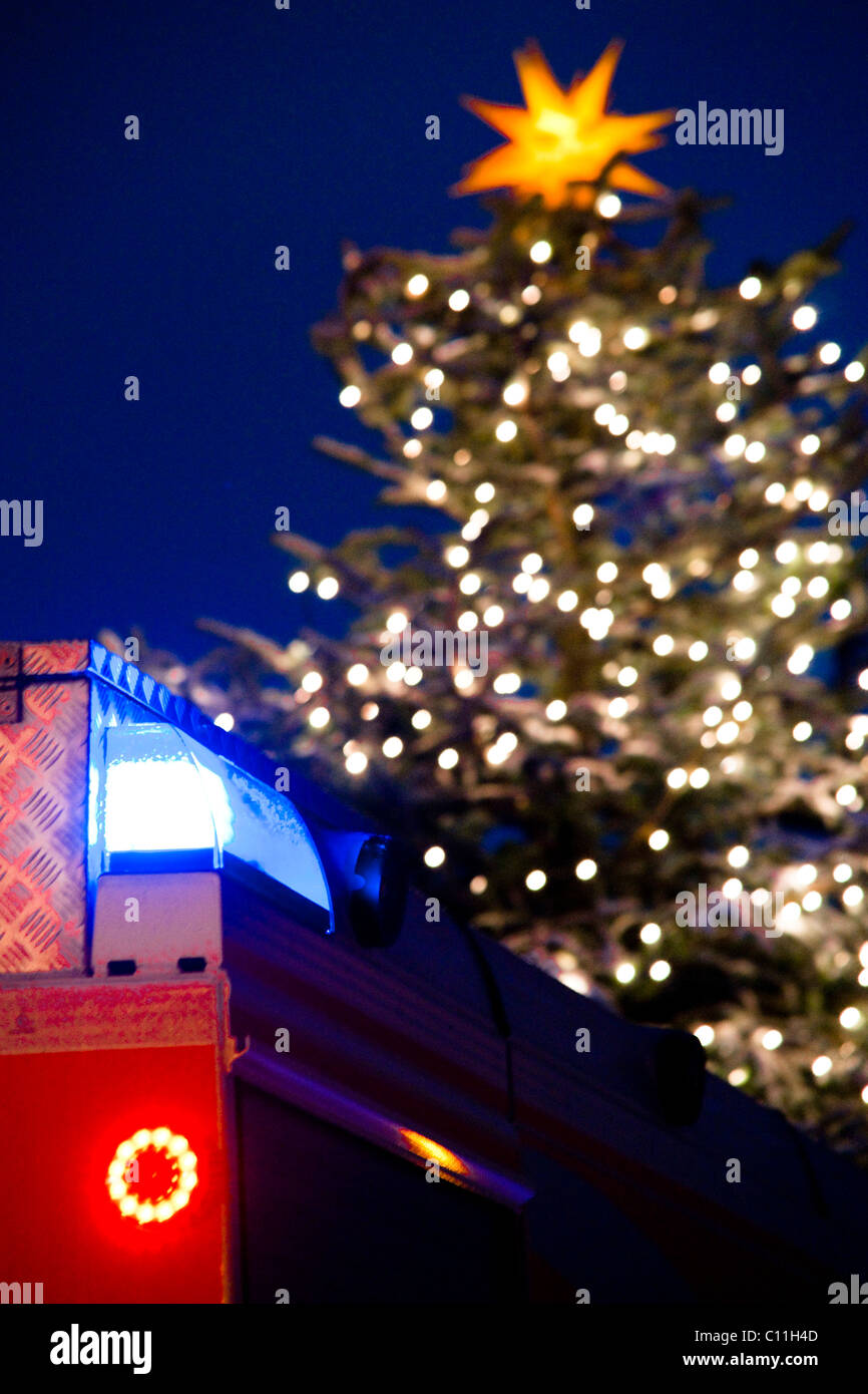 Christmas fire truck hi-res stock photography and images - Alamy