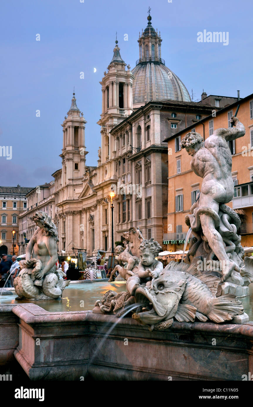 Fontana del Nettuno Fountain of Neptune and Sant'Agnese in Agone ...
