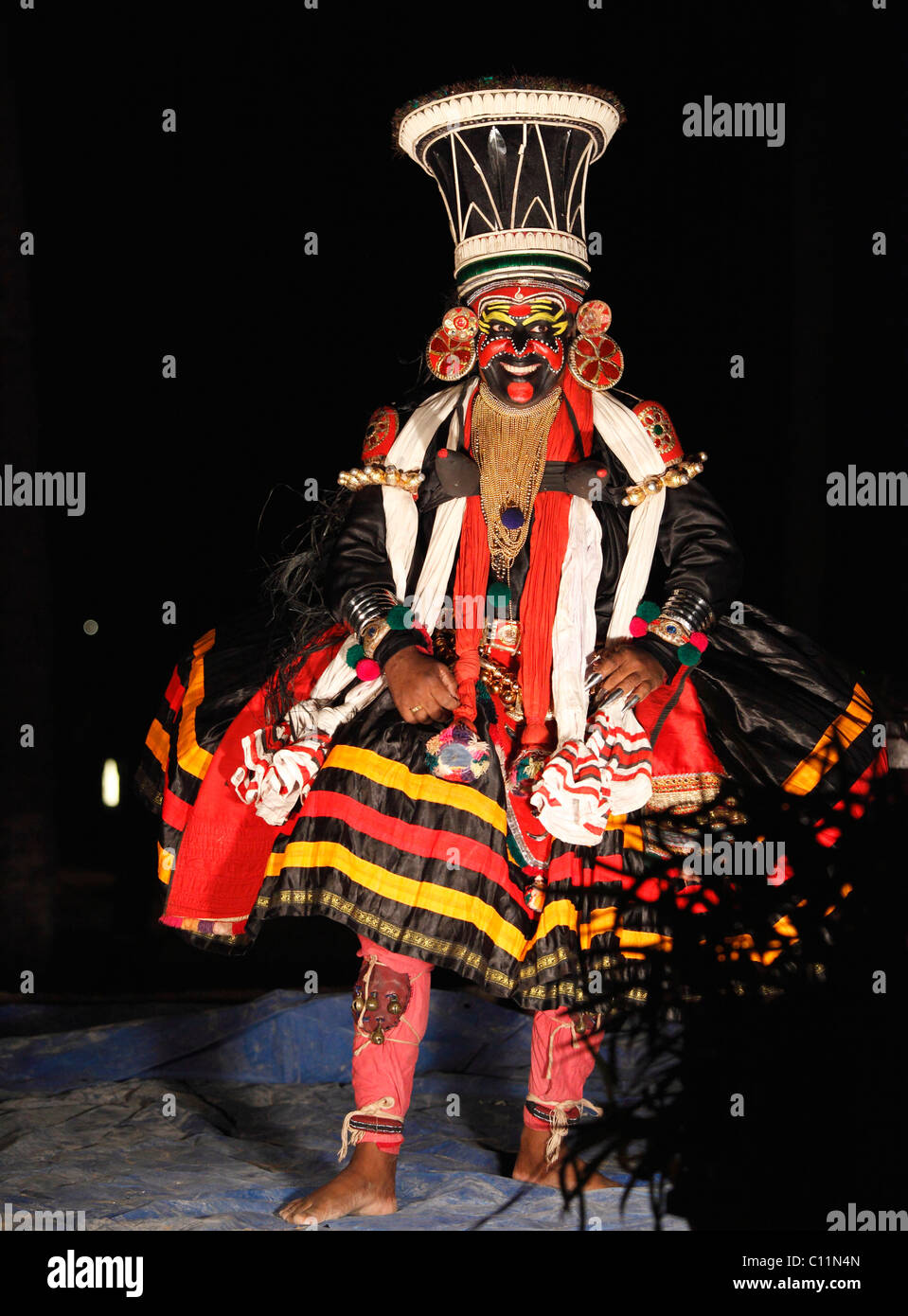 Kathakali Mask Stock Photos & Kathakali Mask Stock Images - Alamy