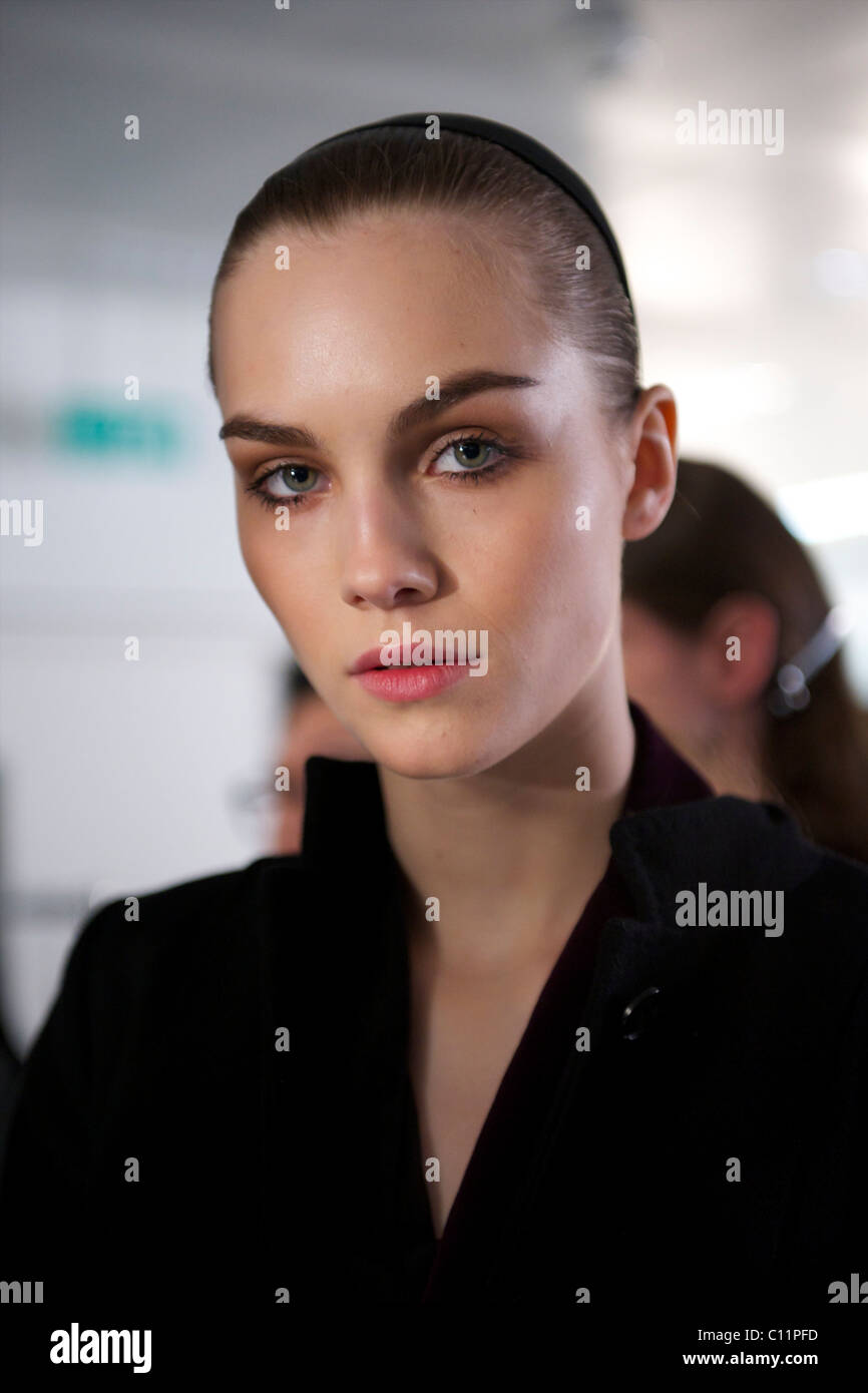 Models line up backstage before Jonathan Saunders autumn 2011 ...