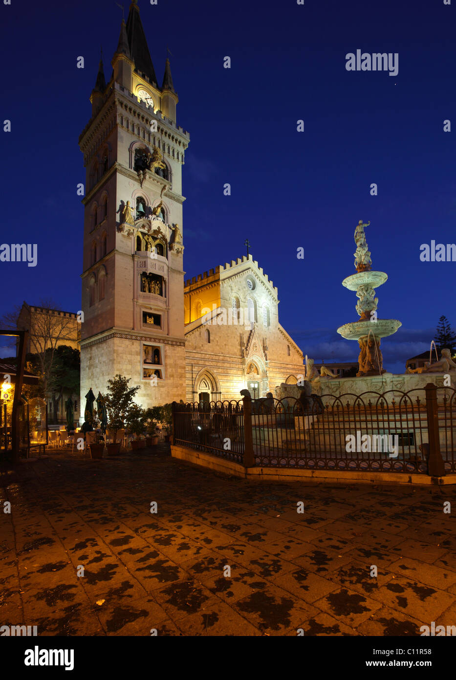 The cathedral of Messina, Sicily, Italy Stock Photo - Alamy