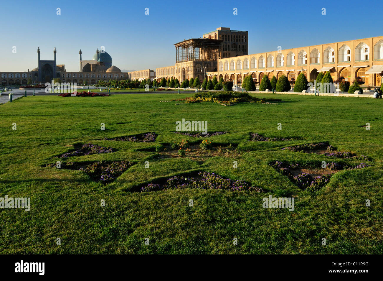 Esfahan iran emam square hi-res stock photography and images - Alamy
