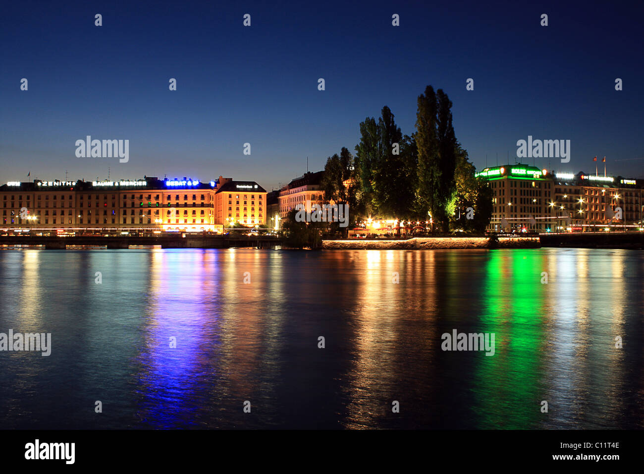 Geneva skyline by night Stock Photo - Alamy