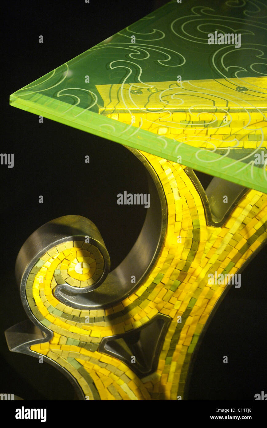 Extravagantly hi-res stock photography and images - Alamy