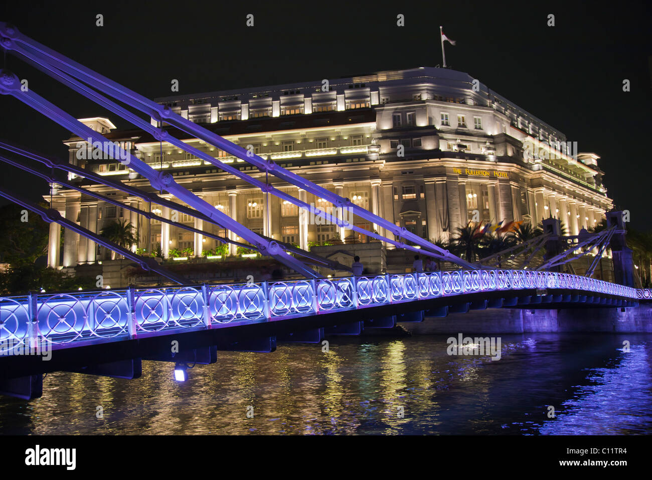 The historic Fullerton Hotel, Singapore, at night Stock Photo - Alamy