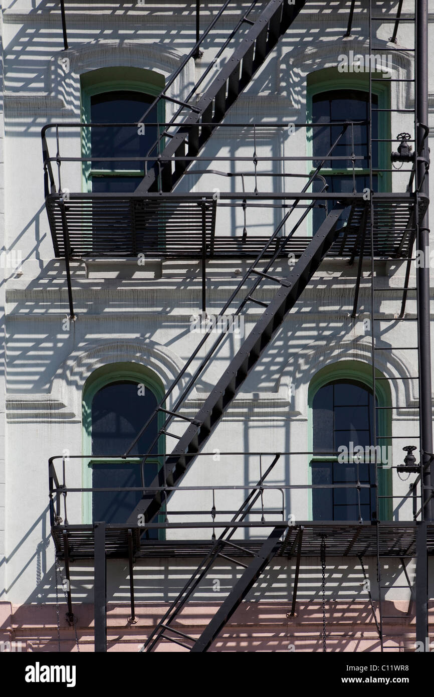 Typical fire stairs at a house in Portland, Oregon, USA Stock Photo - Alamy