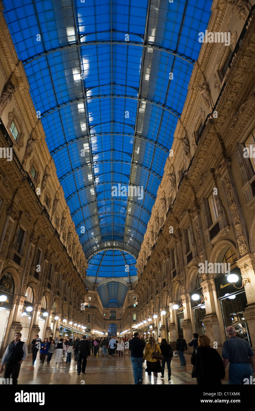 Galleria Vittorio Emanuele II shopping mall, arcade, Milan, Lombardy ...