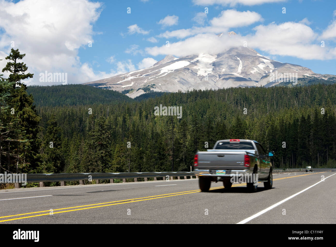 Mount Hood Highway, cloudy Mount Hood volcano, Cascade Range, Oregon ...
