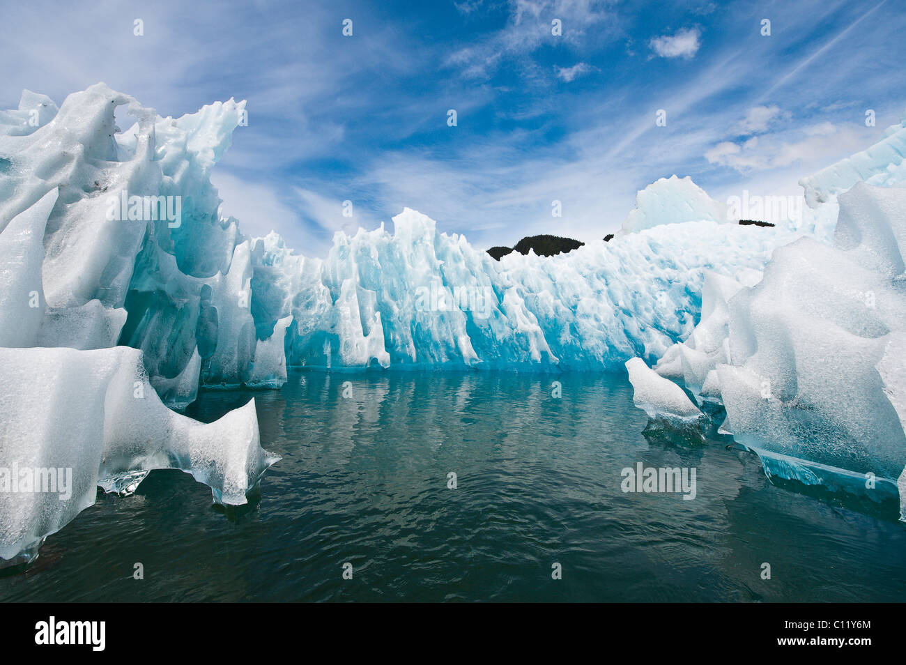 Glacier iceberg landscape hi-res stock photography and images - Alamy