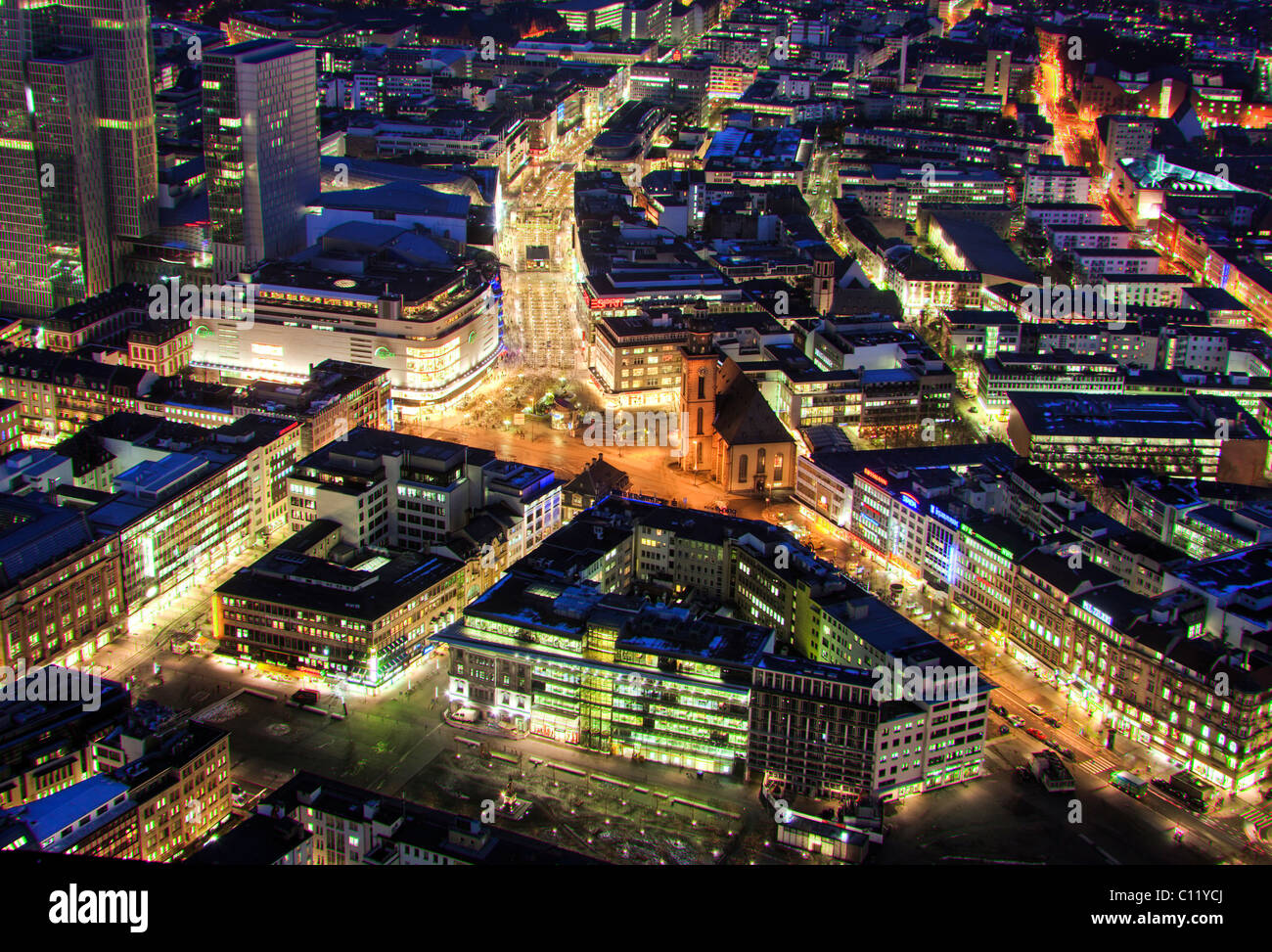 Zeil street hi-res stock photography and images - Alamy