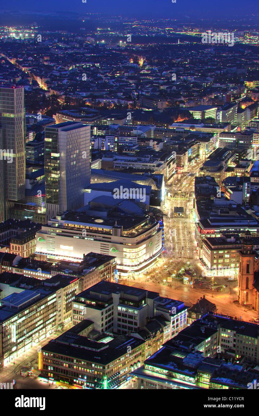 Zeil street hi-res stock photography and images - Alamy