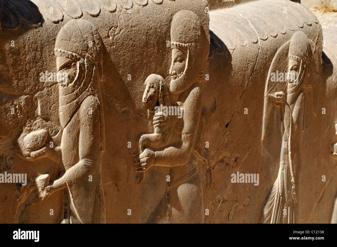 Persepolis bas relief iran hi-res stock photography and images - Alamy