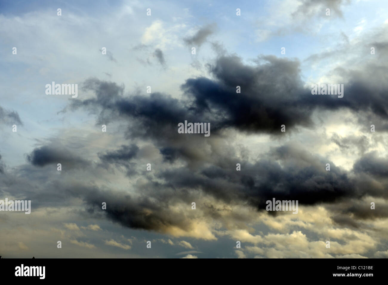 Cumulus cloud forms hi-res stock photography and images - Alamy