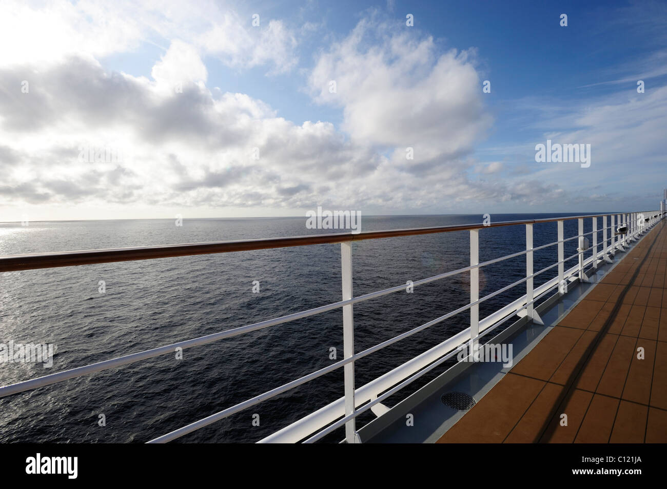 Offene schiffe hi-res stock photography and images - Alamy