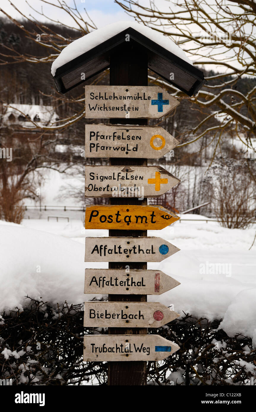 Trail signs upper bavaria hi-res stock photography and images - Alamy