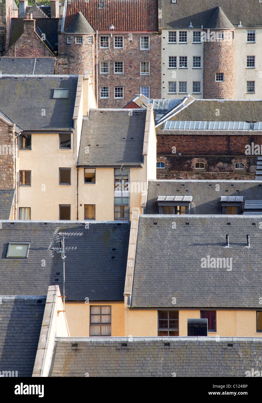 Edinburgh rooftops hi-res stock photography and images - Alamy
