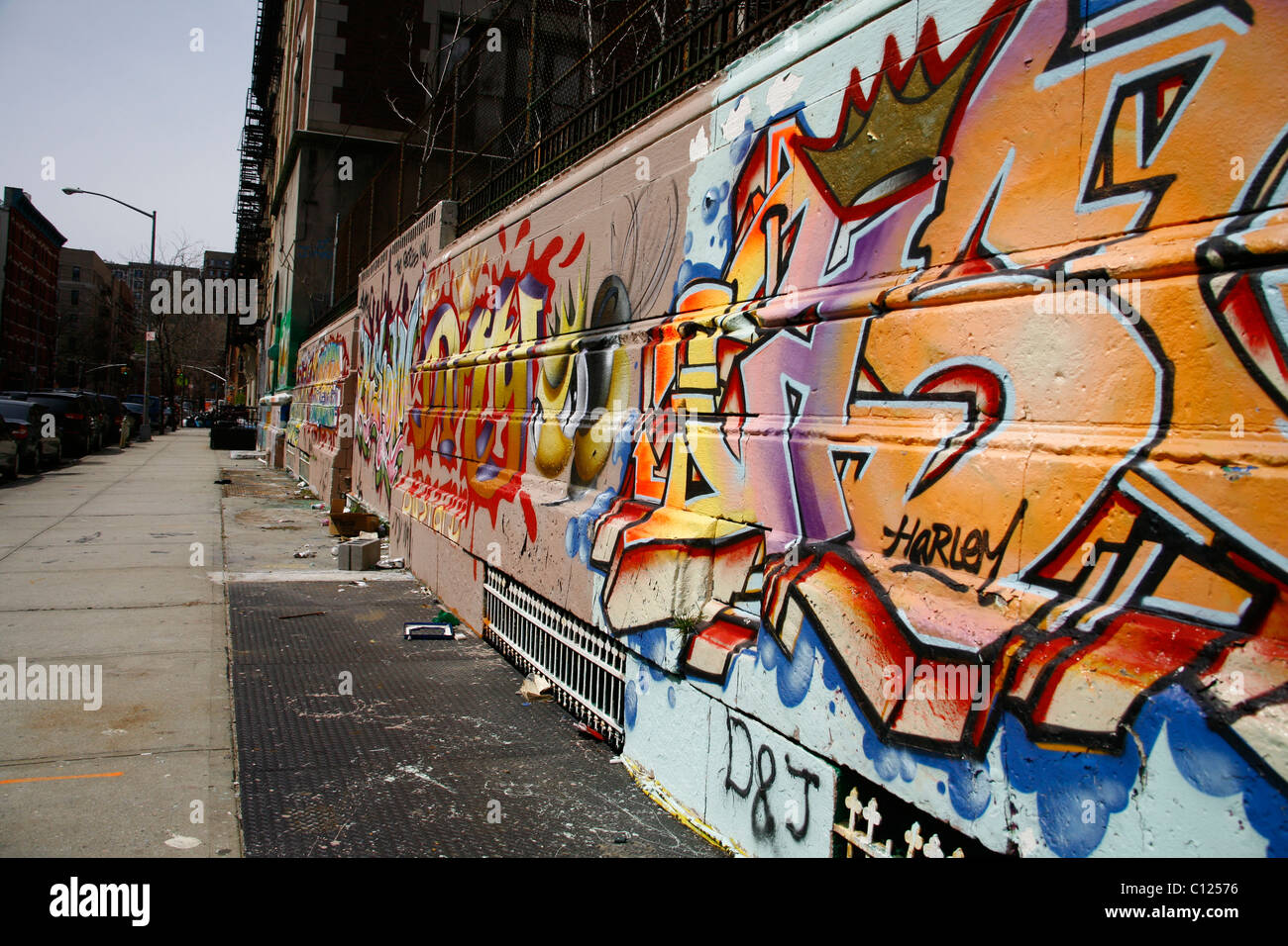 Graffiti in Harlem, New York, USA Stock Photo - Alamy