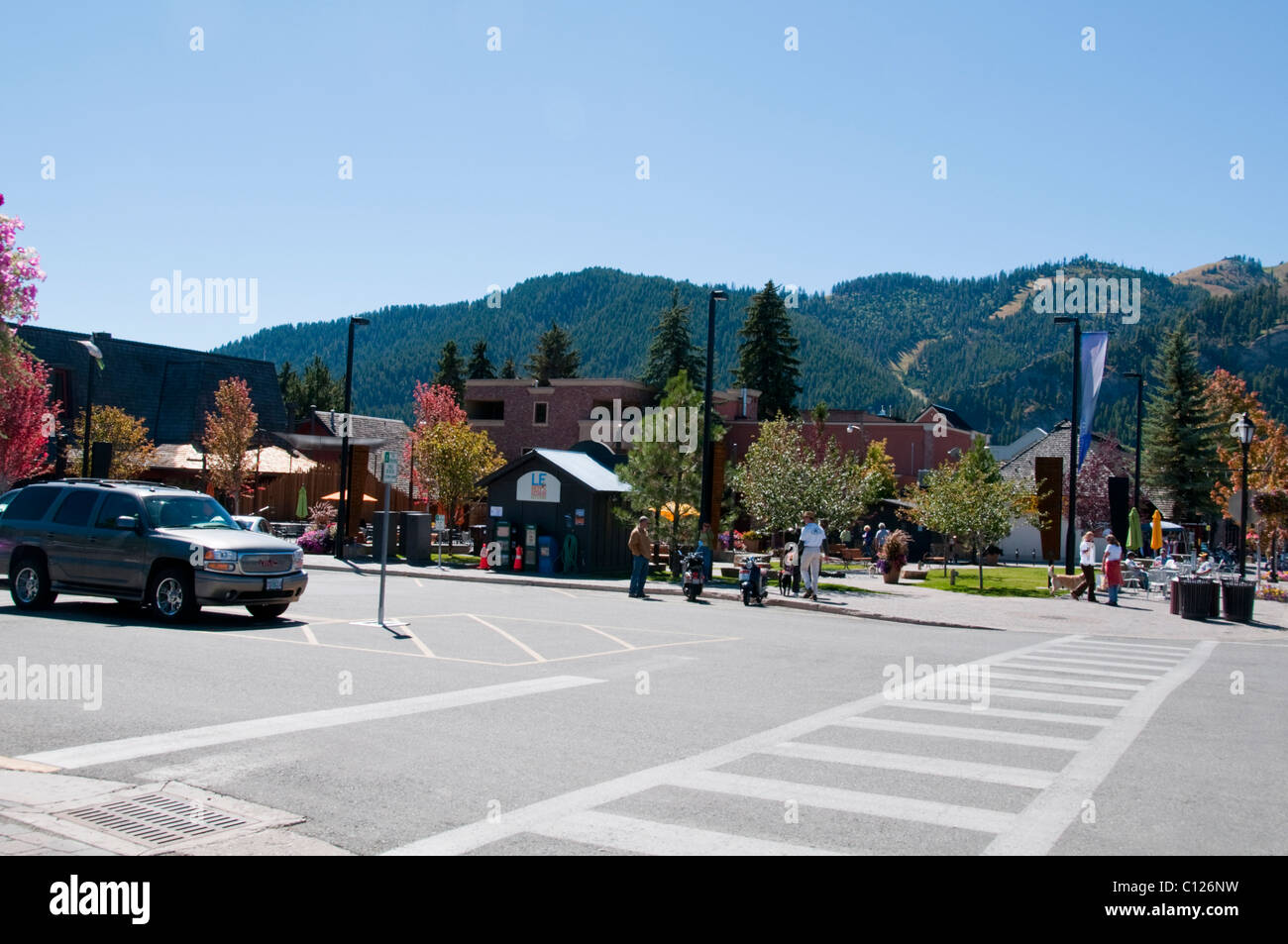 Sun Valley,World Famous Ski Resort,Home to The Rich & Famous,Scenic ...