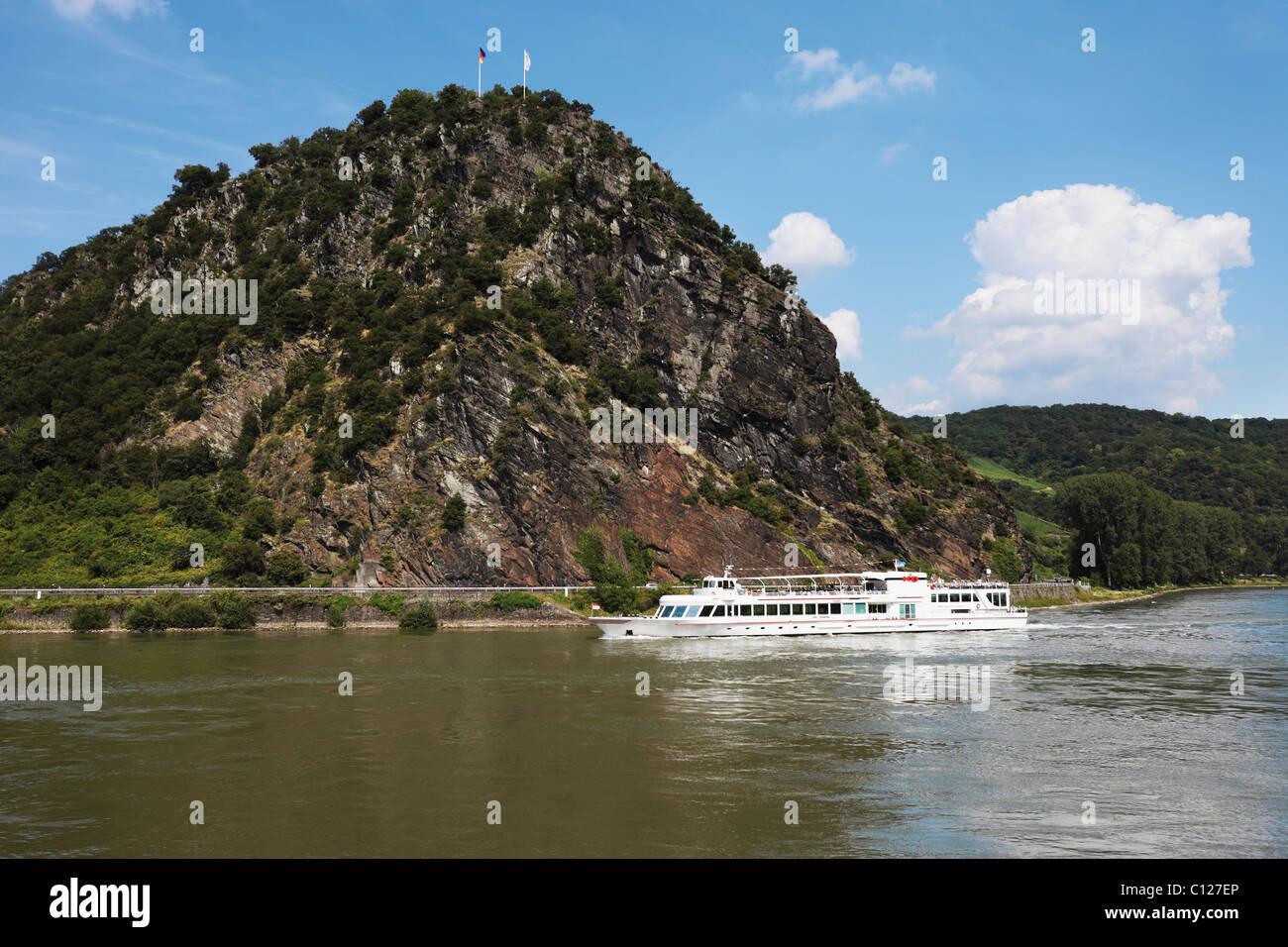 View of the Lorelei rock and excursion boat, Rhein-Hunsrueck-Kreis ...