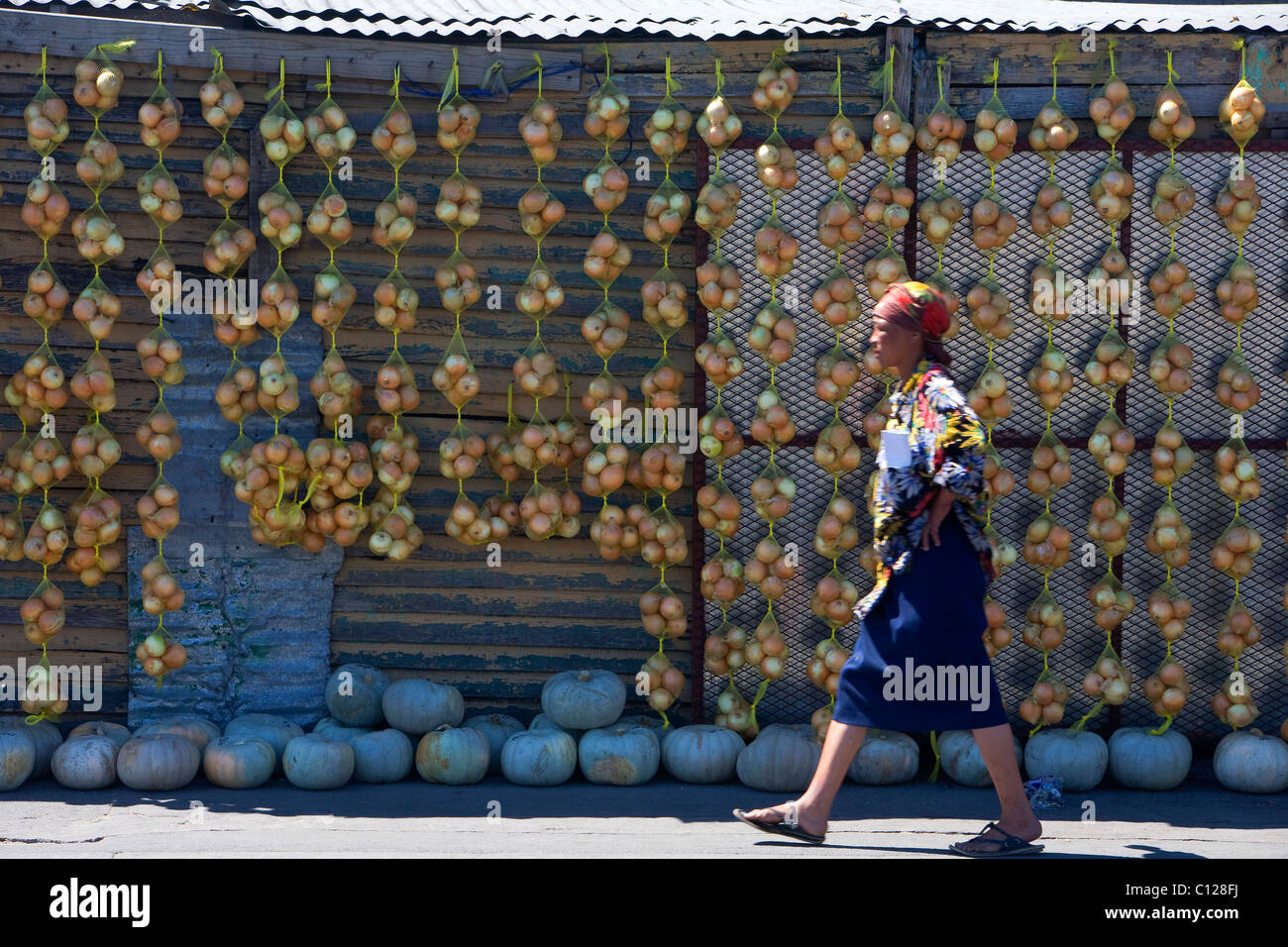 Vegetable vendor hi-res stock photography and images - Alamy