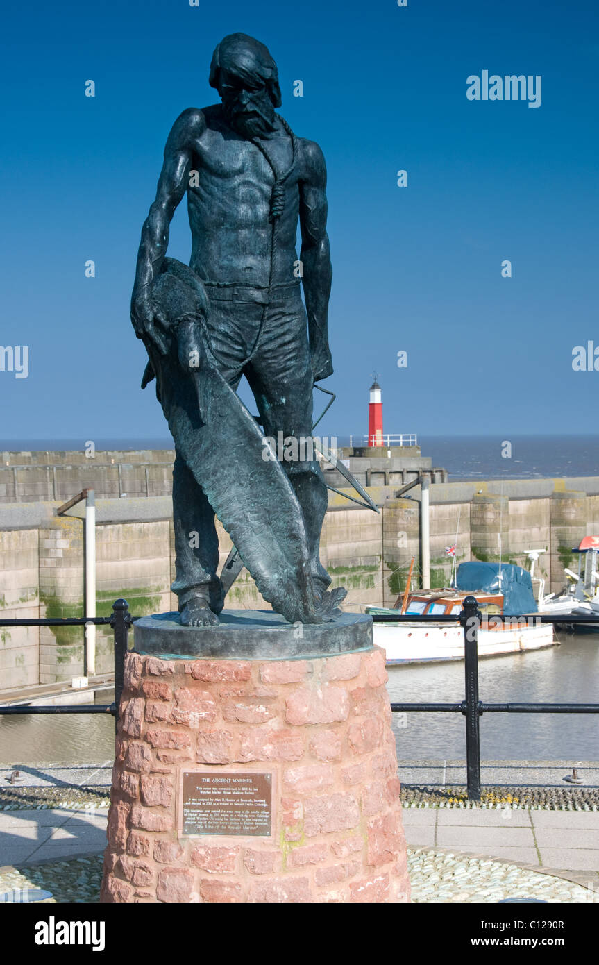 Statue of the Ancient Mariner at Watchet Harbour, Somerset, England ...