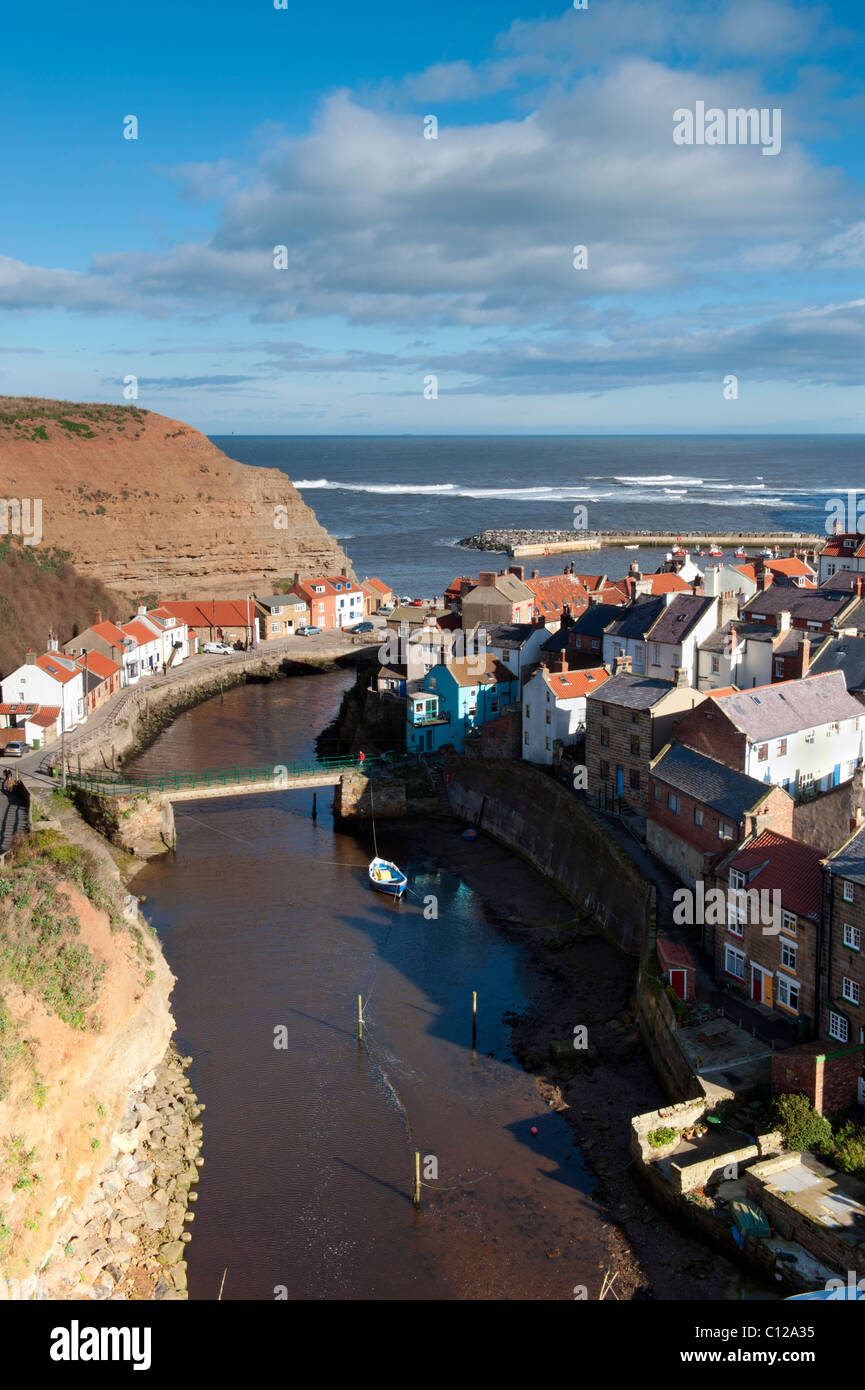 The Old Fishing Village Of Staithes, North Yorkshire, UK Stock Photo ...