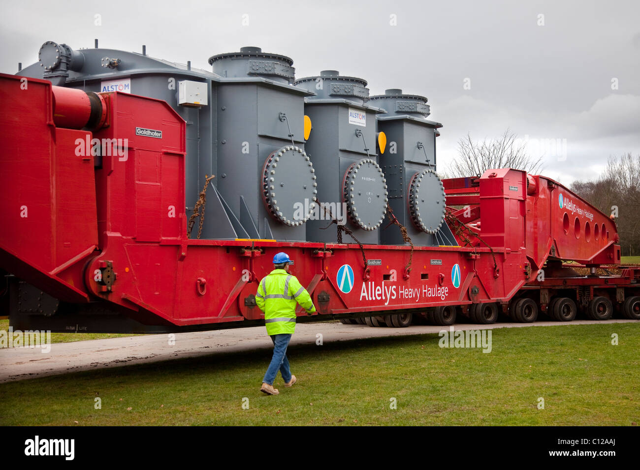 Delivery of Alstom National Grid Transformer, Preston from the barge ...