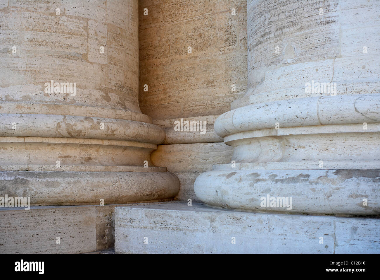 Pillars or rome hi-res stock photography and images - Alamy