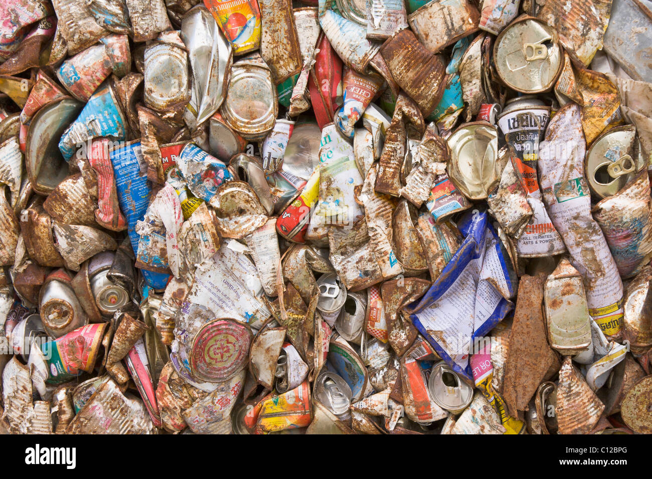 Recycled aluminum cans hi-res stock photography and images - Alamy