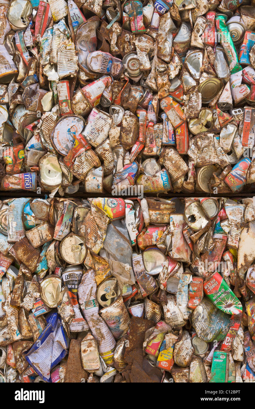 Recycled aluminum cans flattened and crushed Stock Photo - Alamy