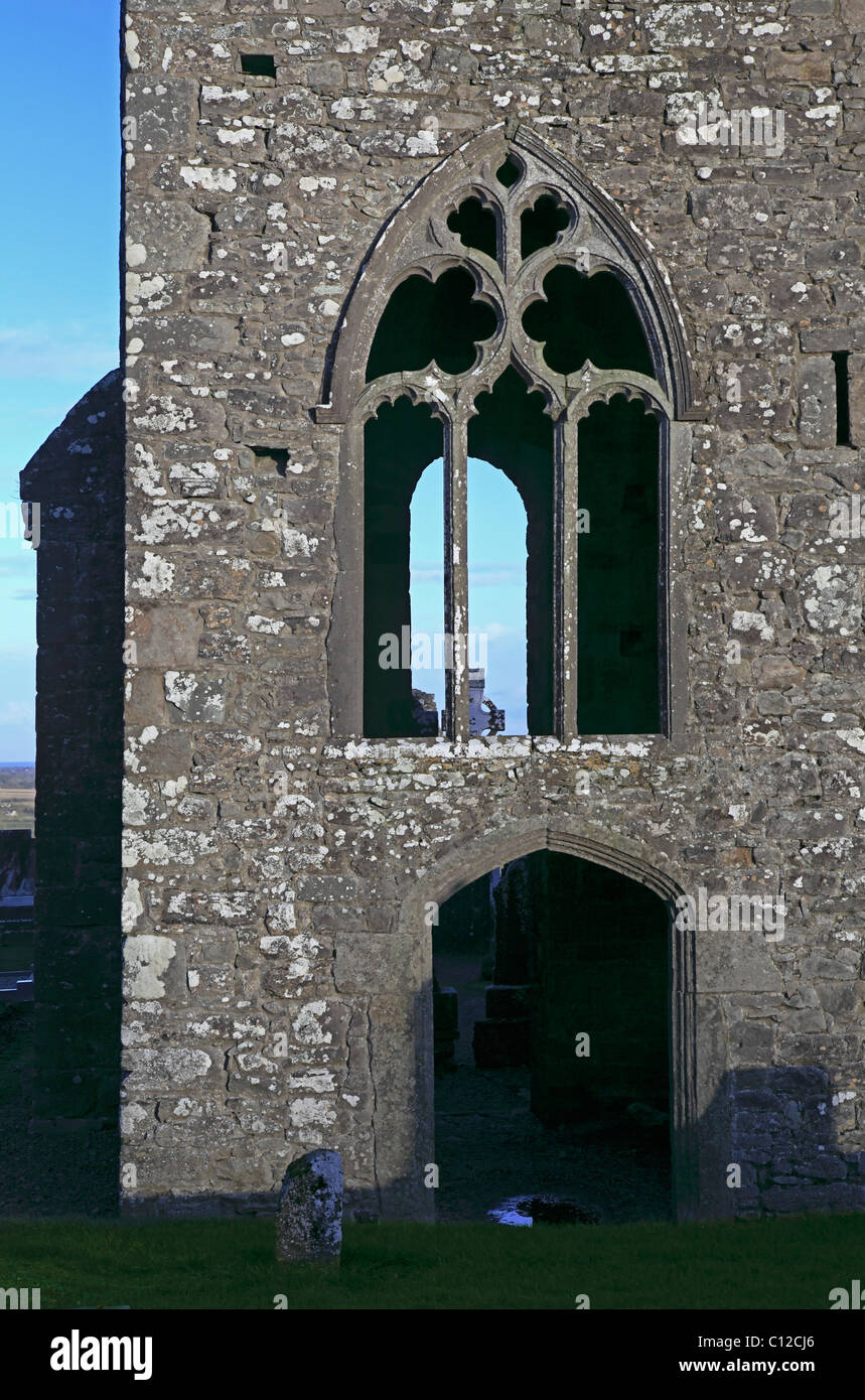 Abbey window hi-res stock photography and images - Alamy