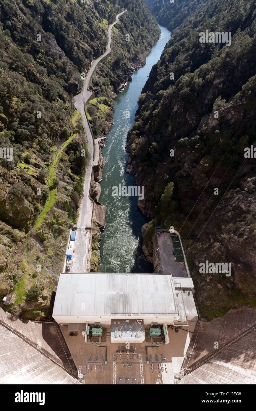 Aerial view upper dam hi-res stock photography and images - Alamy