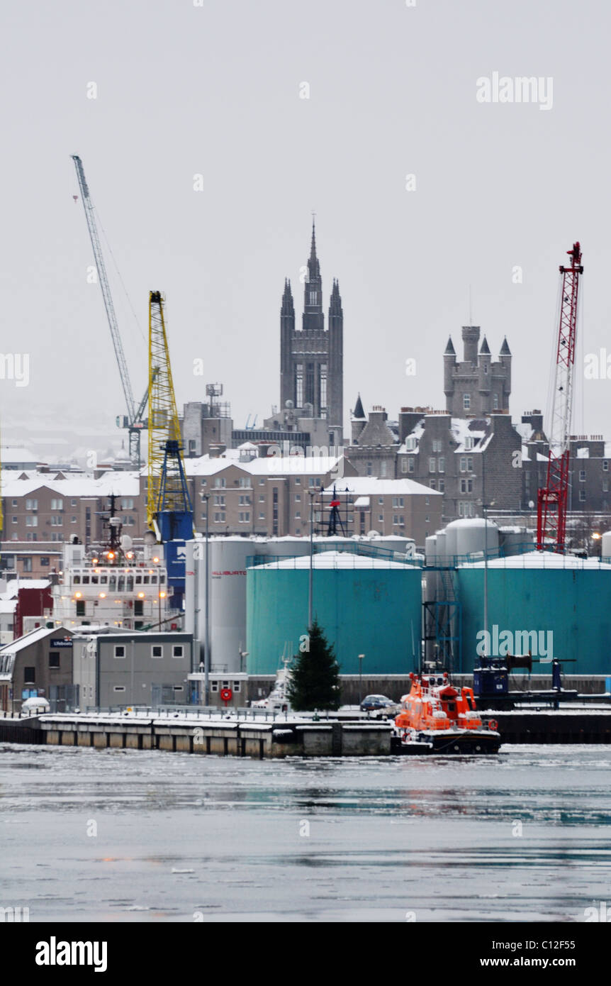 Detail of the coast line and North Sea from the South Aberdeen Coastal ...