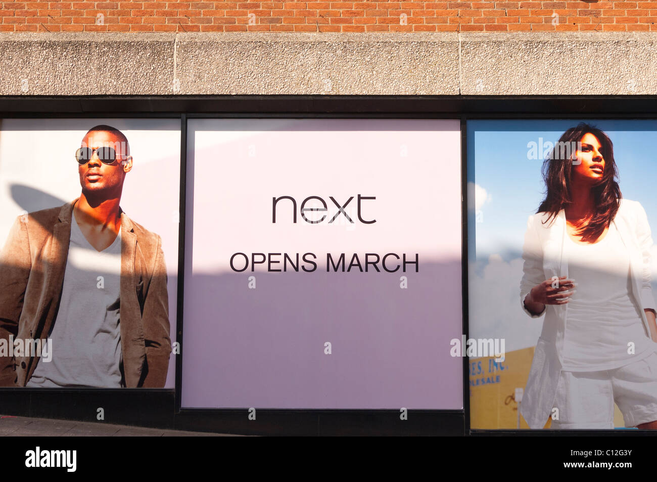 Opening soon store sign hi-res stock photography and images - Alamy