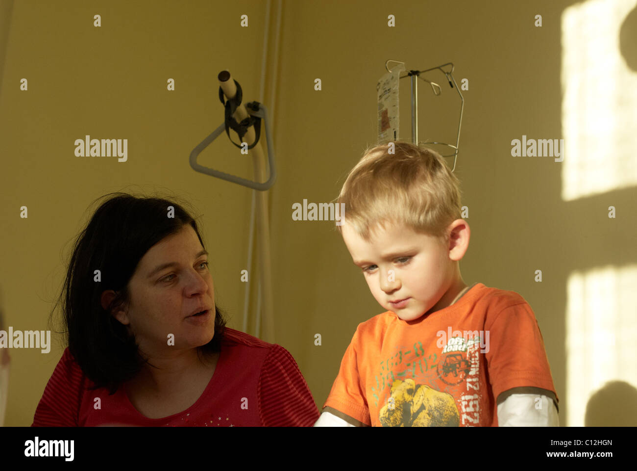 Portrait of mother and son in maternal hospital Stock Photo - Alamy