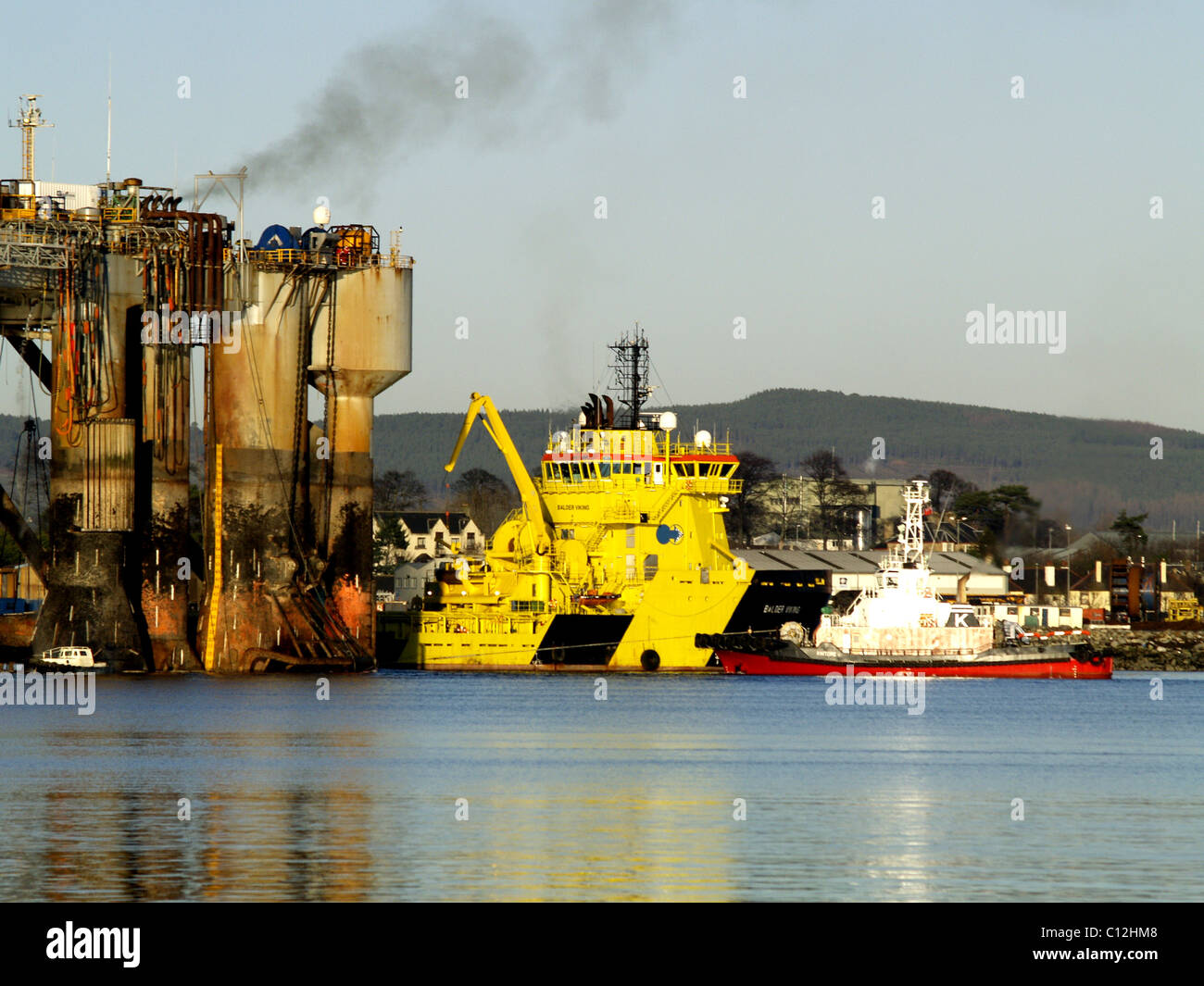 Anchor handling vessel hi-res stock photography and images - Alamy