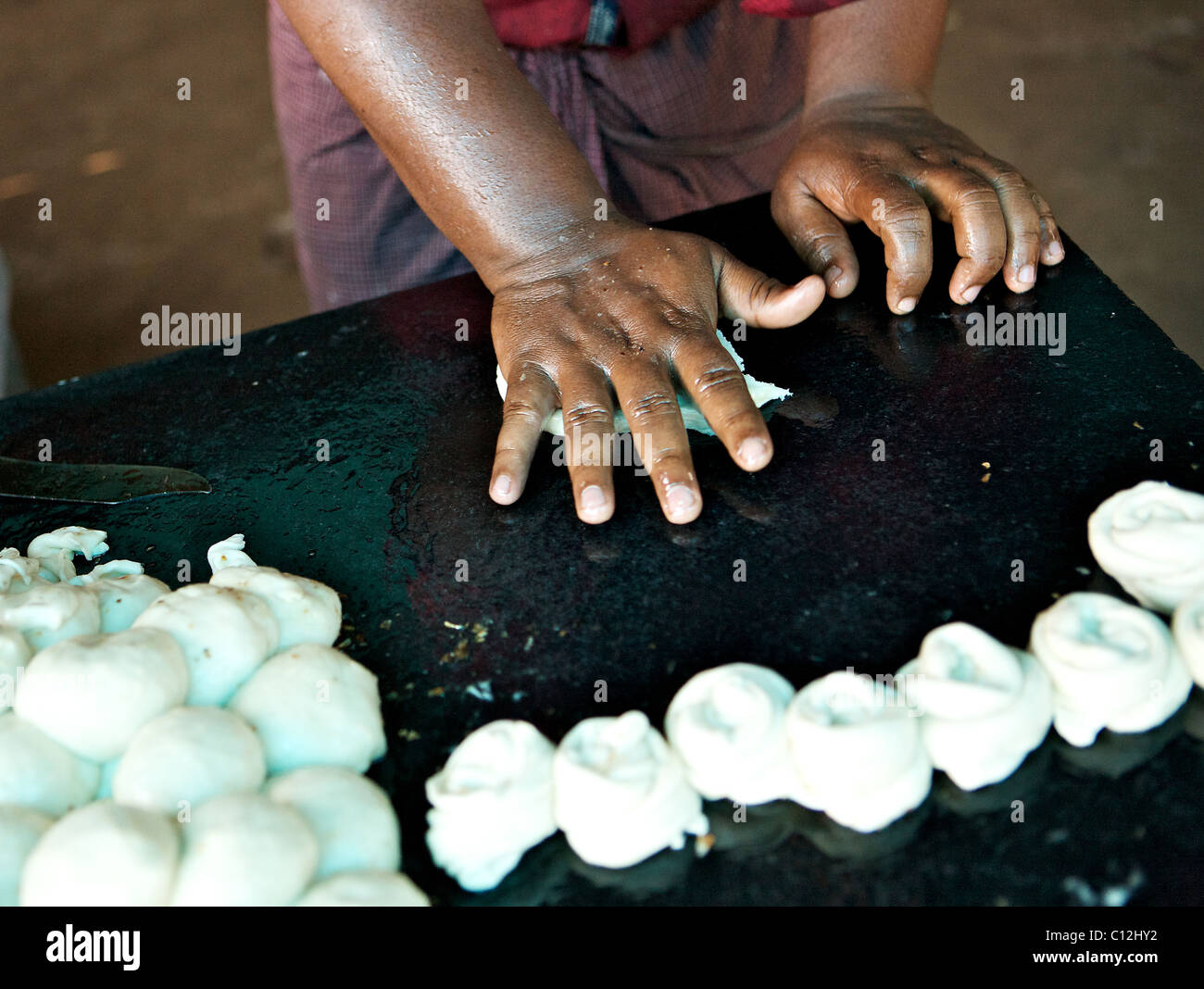 Chapatti hi-res stock photography and images - Alamy